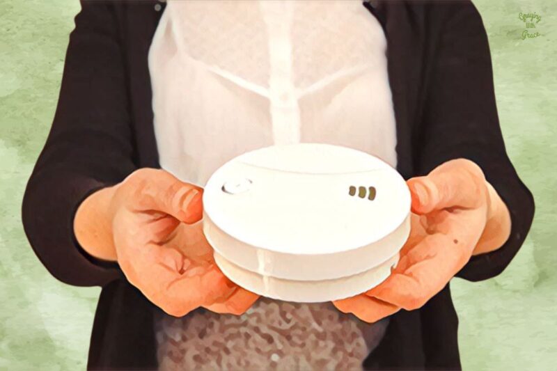Best Smoke Detectors For Seniors (Loud, Bright, & Connected)