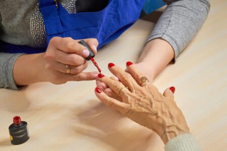 Right Nail Care for Seniors & Elderly (2021 Edition)