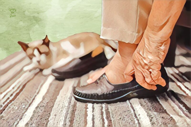 The Best Slippers For Severe Edema [Reduce Shoe Pain]