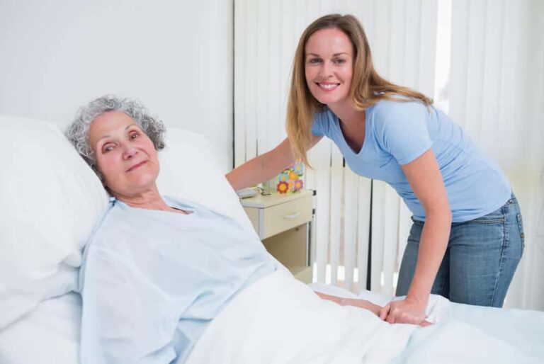 A Quick Guide to Understanding Nutrition for Bedridden Seniors