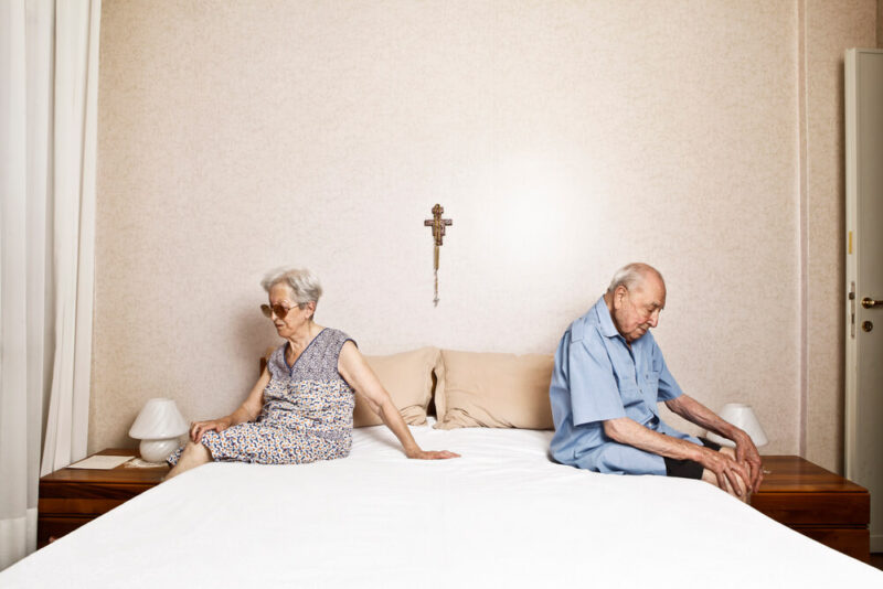 What Is The Best Bed Height For The Elderly? – Graying With Grace