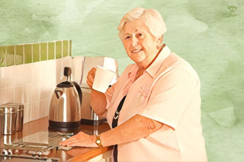 9 Best Tea Kettles for Seniors & Elderly Even With Arthritis