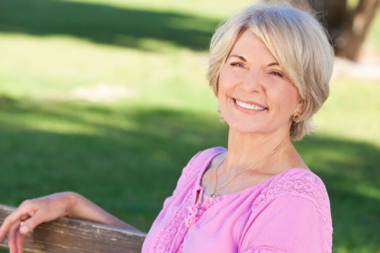 8 Simple Tips on How to Look Younger With Gray Hair – Graying With Grace