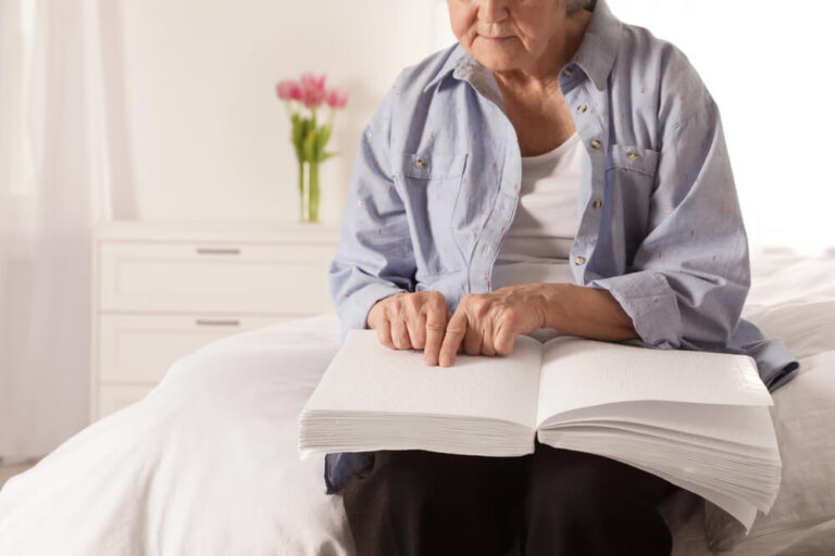 66+ Best Gifts for Homebound Seniors (2021 Edition)