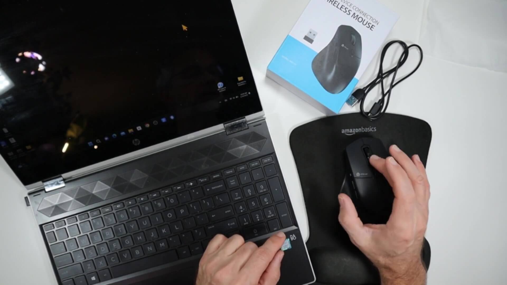 iClever Ergonomic Mouse: Easy to Use Comfort for Senior Hands