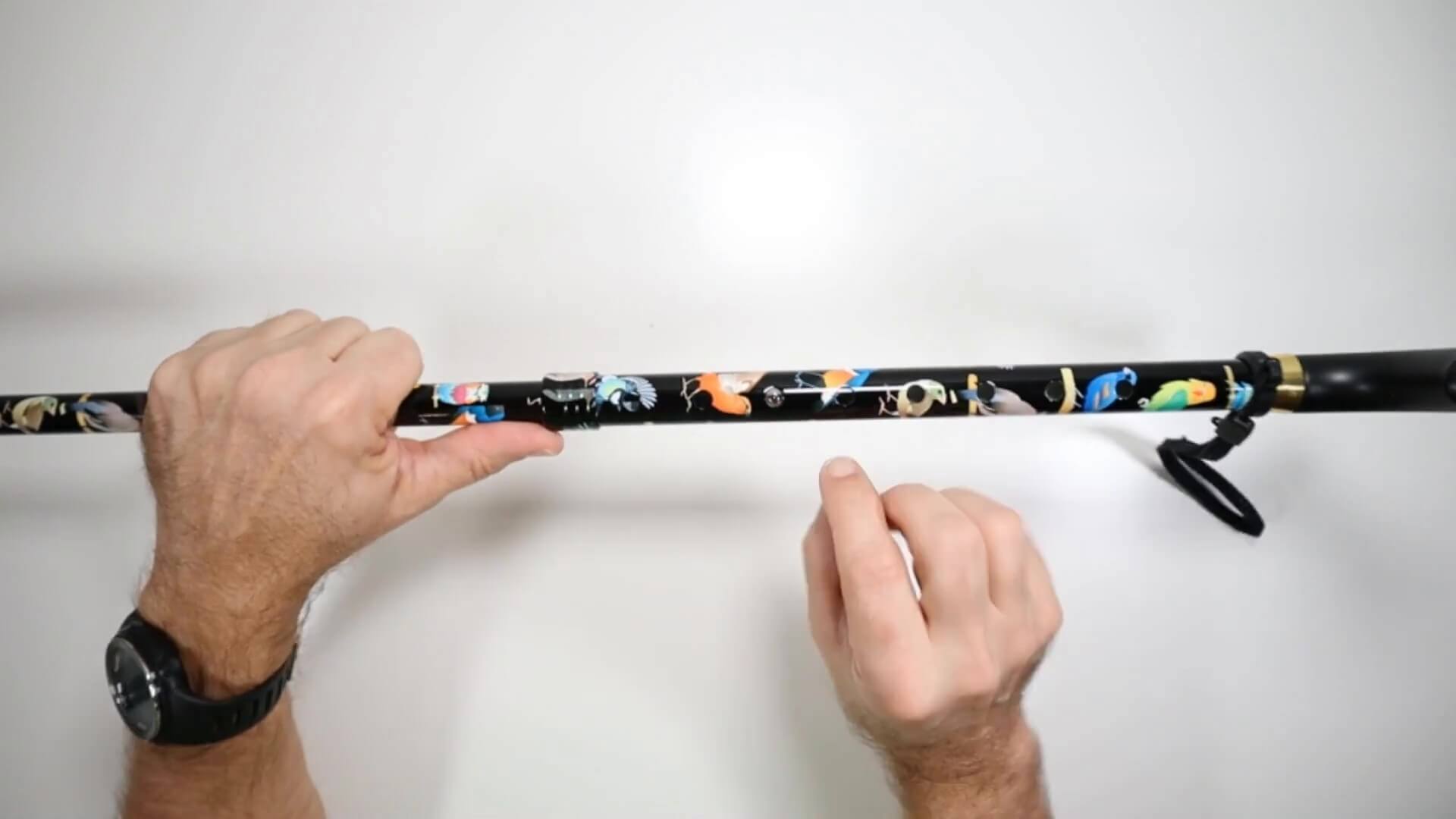 Is Your Cane a Hassle to Carry? Meet the EasyFold Joint Connection Cane