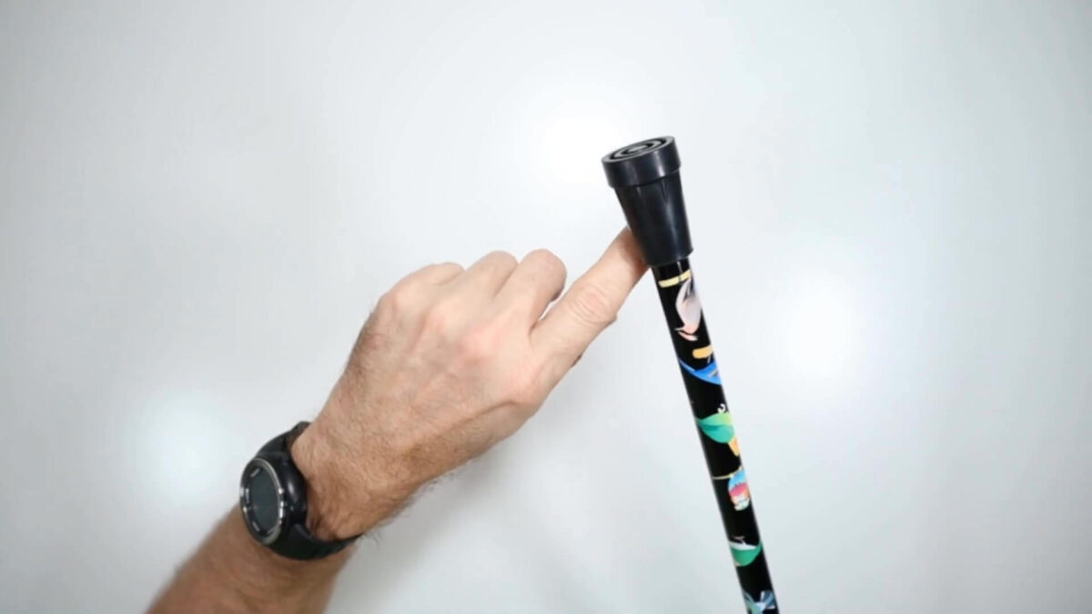 Is Your Cane a Hassle to Carry? Meet the EasyFold Joint Connection Cane
