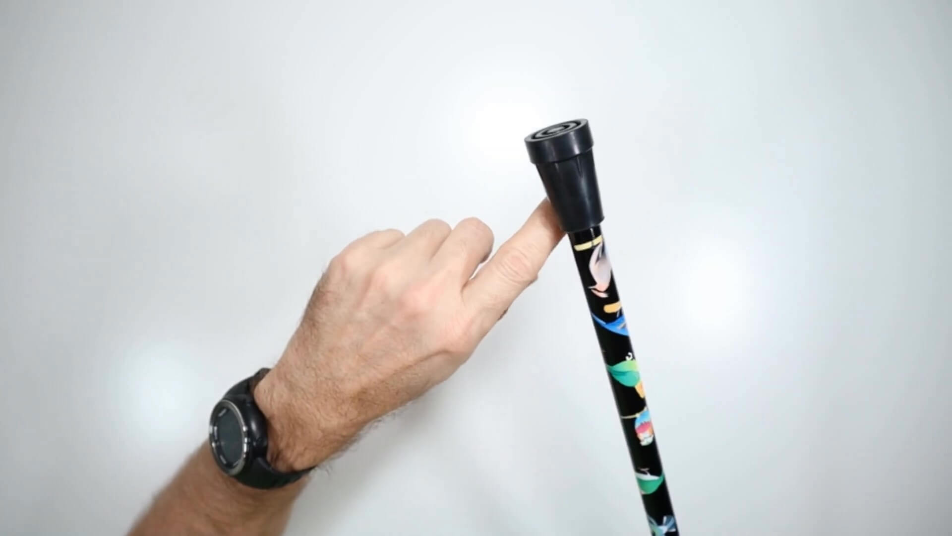 Is Your Cane a Hassle to Carry? Meet the EasyFold Joint Connection Cane