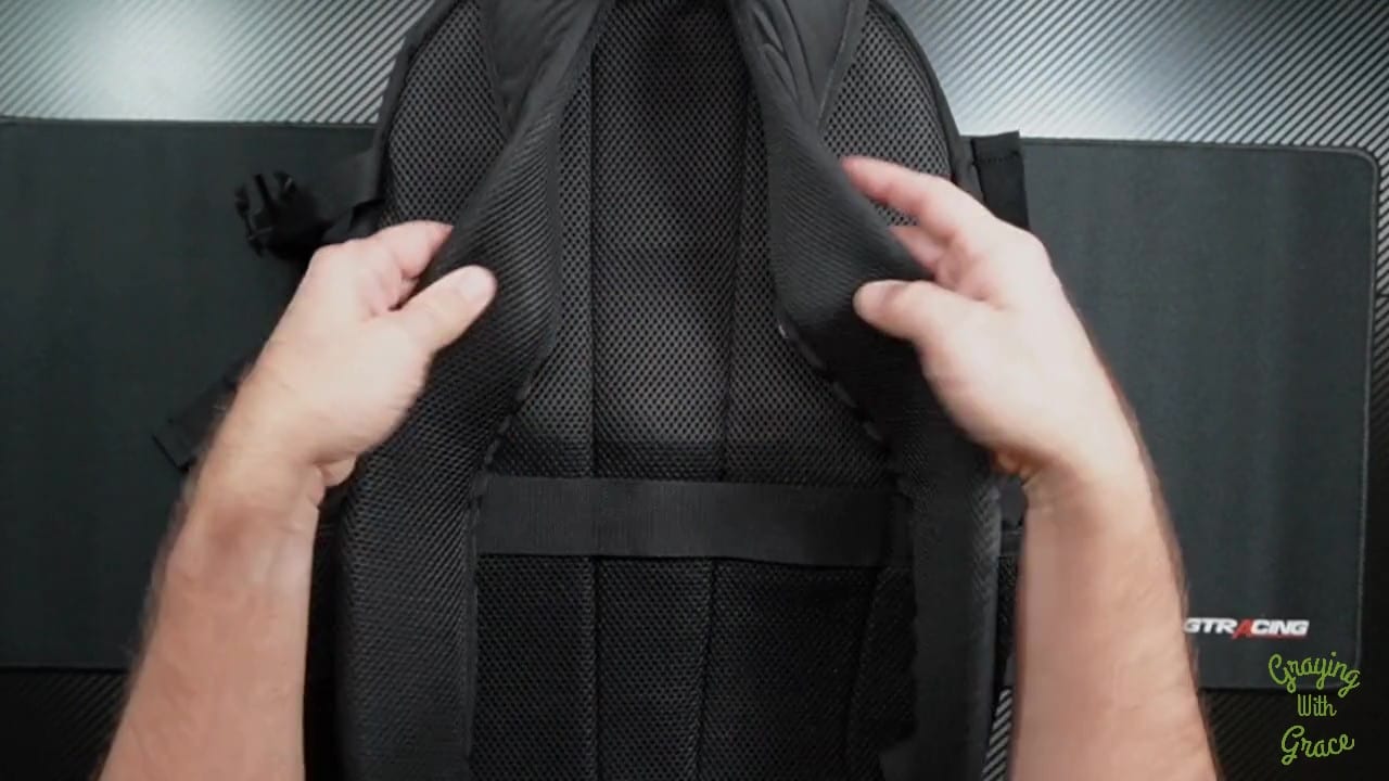 Swiss Digital Lightweight Backpack Comfortably Supports Your ...