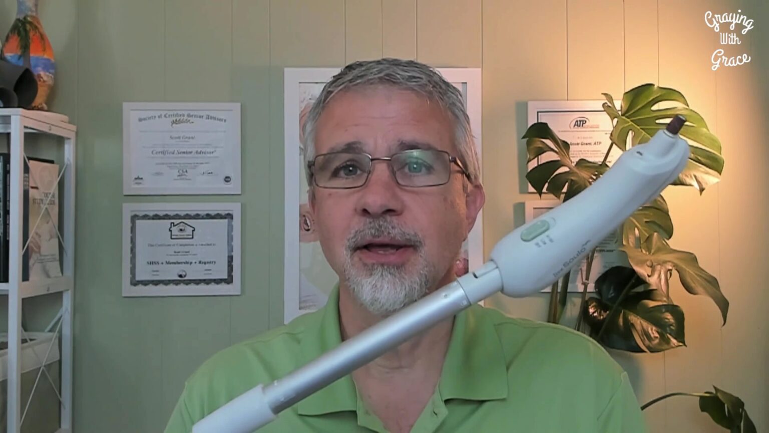 Soulo Nail Trimmer Review: Safe Toenail Care Without Bending – Graying ...